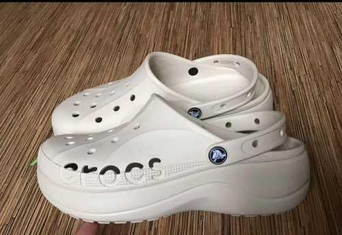 Crocs Baya platform р. 38/39 (W8), 39/49 (W9)