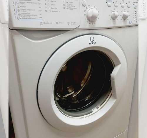 Стиральная машина indesit на 5 кг