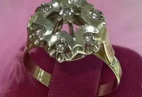 Золотое кольцо с бриллиантами малина