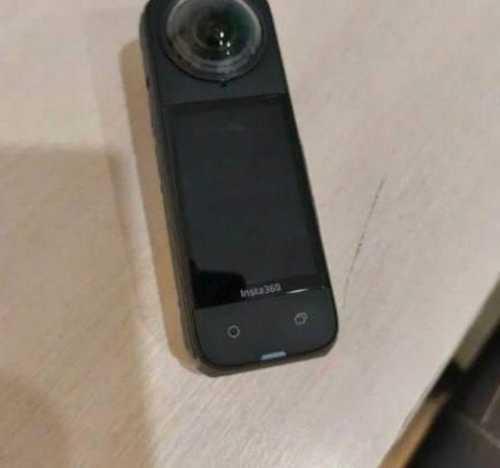 Экшн камера insta360 x4