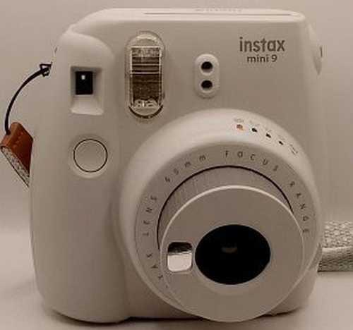 Фотоаппарат моментальной печати instax 9 mini