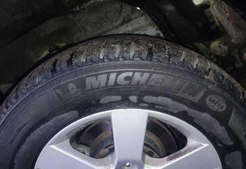 Michelin X-Ice North 265/60 R18 20M