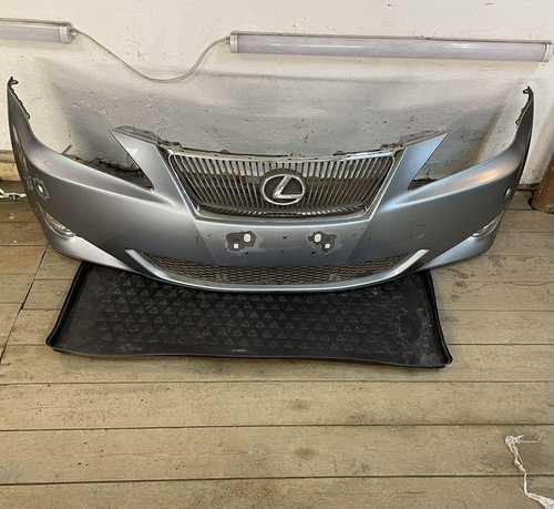 Бампер Lexus IS250 2005-2007 дорестайлинг