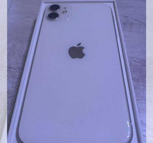 iPhone 11, 64 ГБ