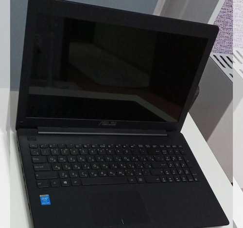 Ноутбук Asus F553M