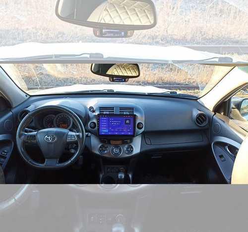 Teyes cc2 plus 6 / 128 с рамкой для Rav4 XA30