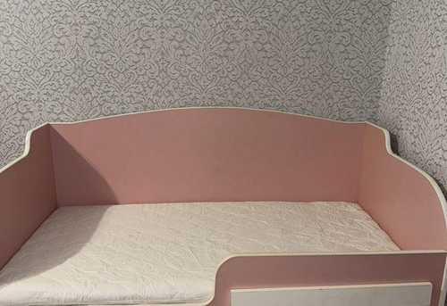 Детская кровать с матрасом для девочки 140 * 70