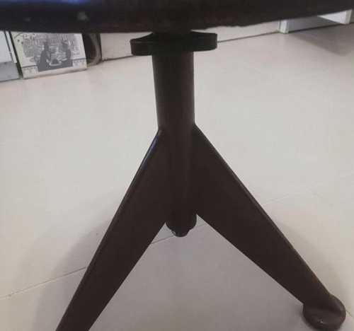 Стул для пианино