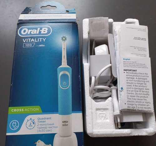 Электрическая зубная щетка Oral-b