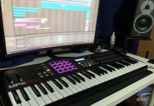 Midi-клавиатура Akai MPK261