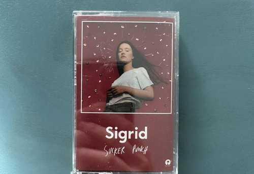 Sigrid - Sucker Punch (аудиокассета новая)