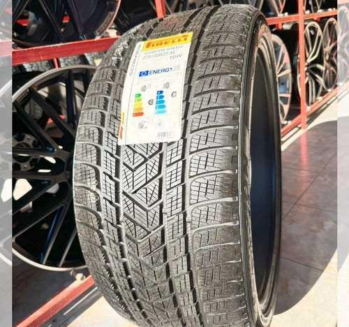 Pirelli Scorpion Winter 275/35 R22 104V