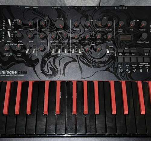 Korg minilogue bass