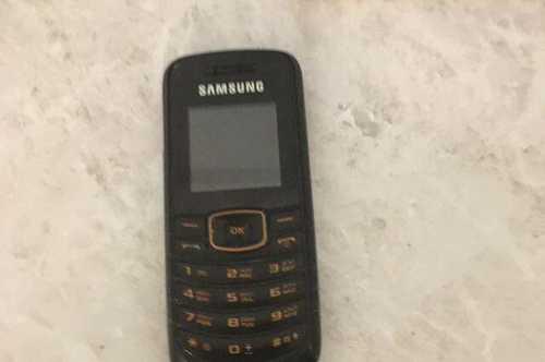 Телефон Samsung GT e1080i