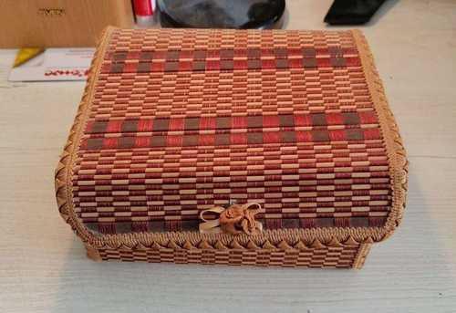 Коробка плетеная