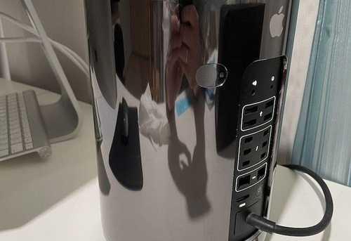 Apple Mac Pro 6,1 (Late 2013)