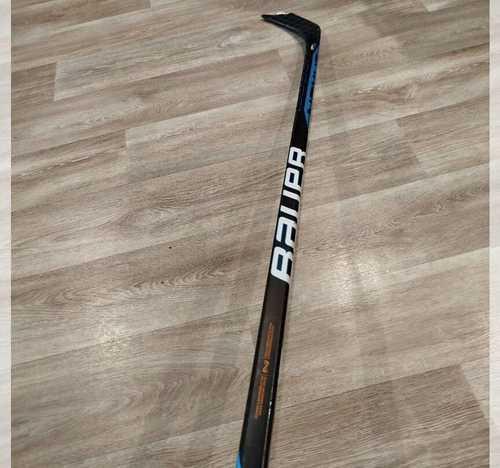 Клюшка bauer nexus e4