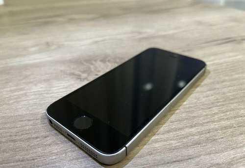 iPhone SE, 32 гб
