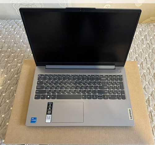 Lenovo Ideapad slim 3 15iah8