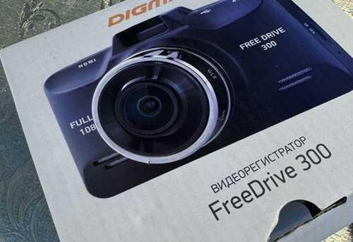 Видеорегистратор Digma FreeDrive 300