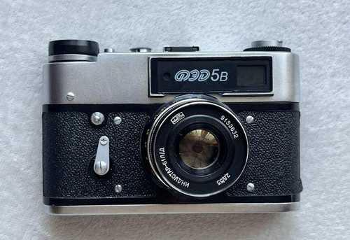 Плёночный фотоаппарат Фэд 5в