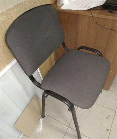 Продаю стул офисный черный каркас/ткань/для дома