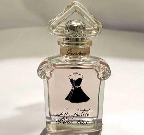 Guerlain la petite robe noire