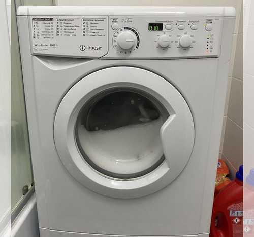 Стиральная машина Indesit MSD 615