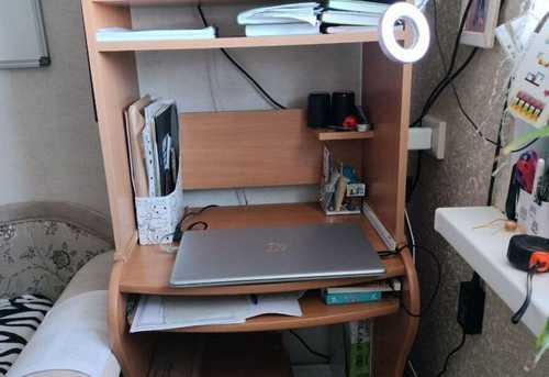 Компьютерный стол (письменный)