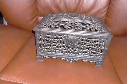 Ажурная шкатулка. Касли 1958 год. Красивейшая