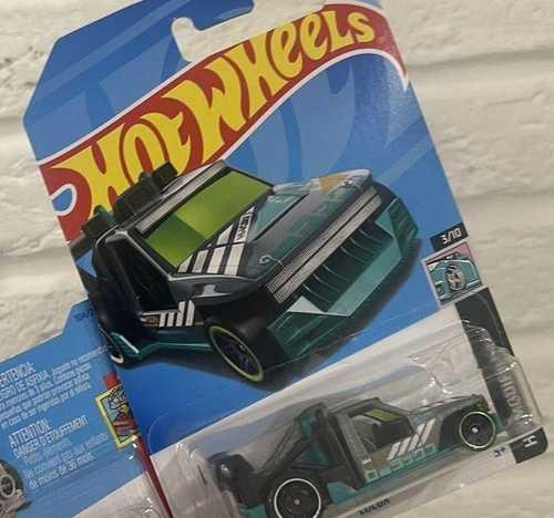 Машинки hot wheels новые