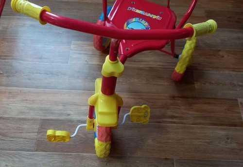 Детский трехколесный велосипед бу 1,5-3лет