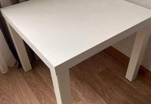 Журнальный столик в стиле IKEA