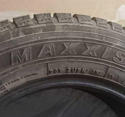 Maxxis ArcticTrekker NP3 225/65 R17 102T