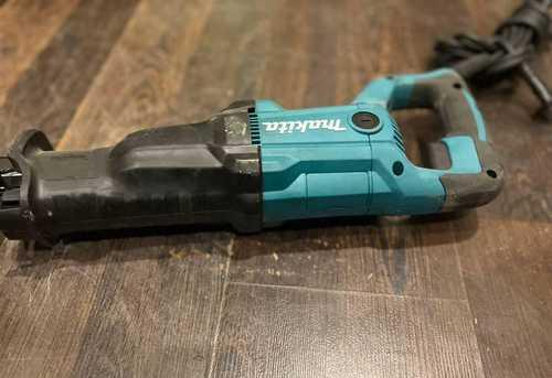 Сабельная пила Makita JR3051T б\у