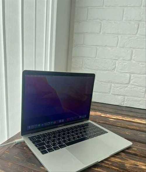 Apple MacBook Pro 13inch 2017 i5/ram 8/ssd 256