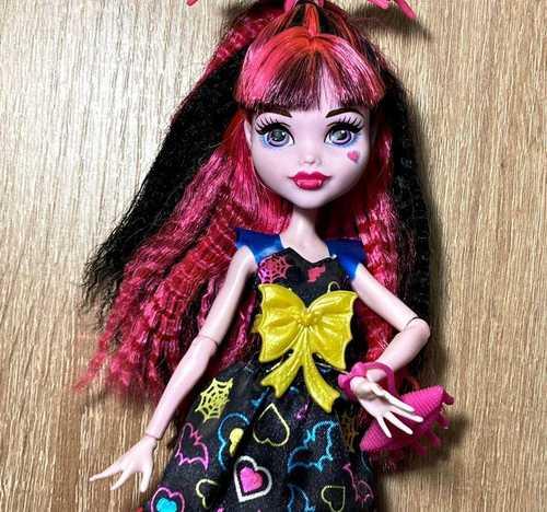 Кукла Monster High Draculaura