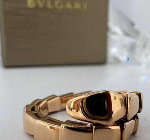 Кольцо Bvlgari розовое золото 18 карат