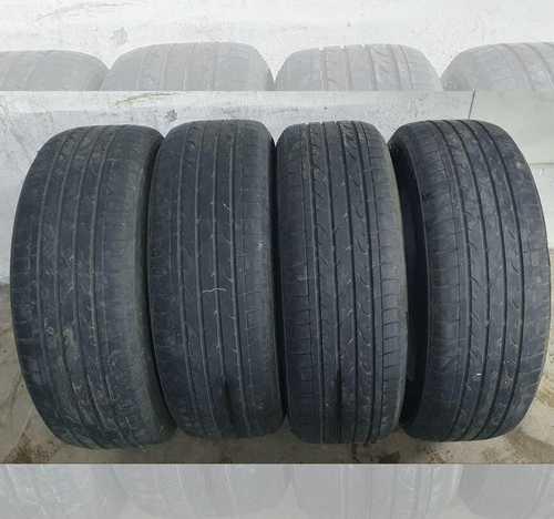 Bridgestone Dueler H/P Sport 225/60 R17 99V