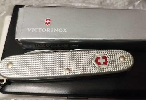 Нож victorinox pioneer alox