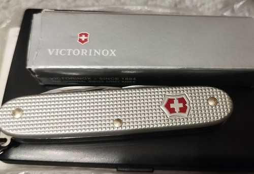 Нож victorinox pioneer alox