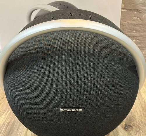 Беспроводная колонка Harman Kardon Onyx Studio 8