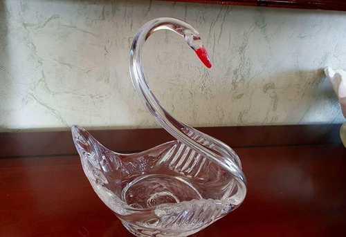 Хрустальная ваза Лебедь