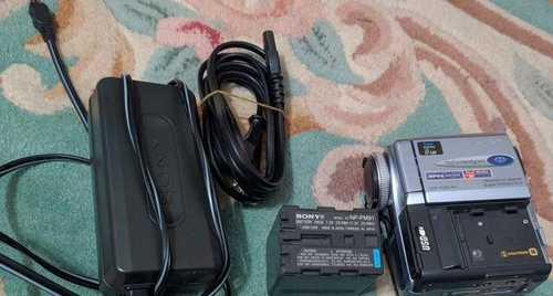 Видеокамера Sony DCR-PC9E (miniDV)