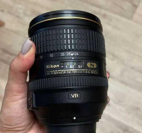 Объектив Nikon AF-S 24-120mm f/4G VR