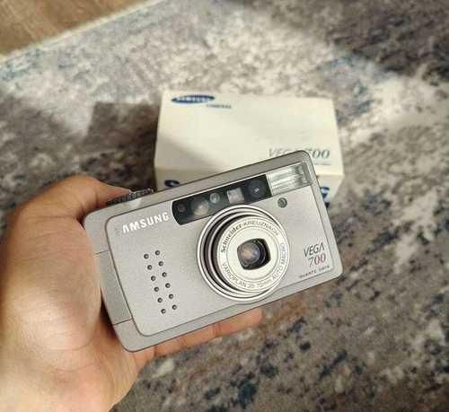 Плёночный фотоаппарат Samsung vega 700
