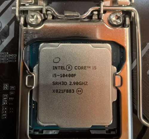 Процессор Intel core i5 10400f