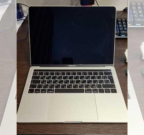 Apple macbook pro a1989 13"