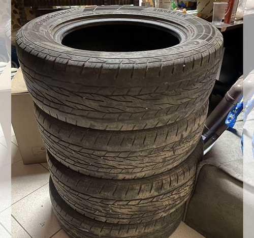 Continental ContiCrossContact LX2 215/65 R16