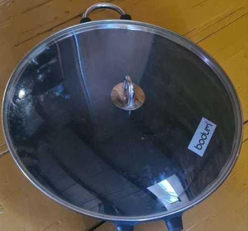 Кастрюля чугунная wok новая